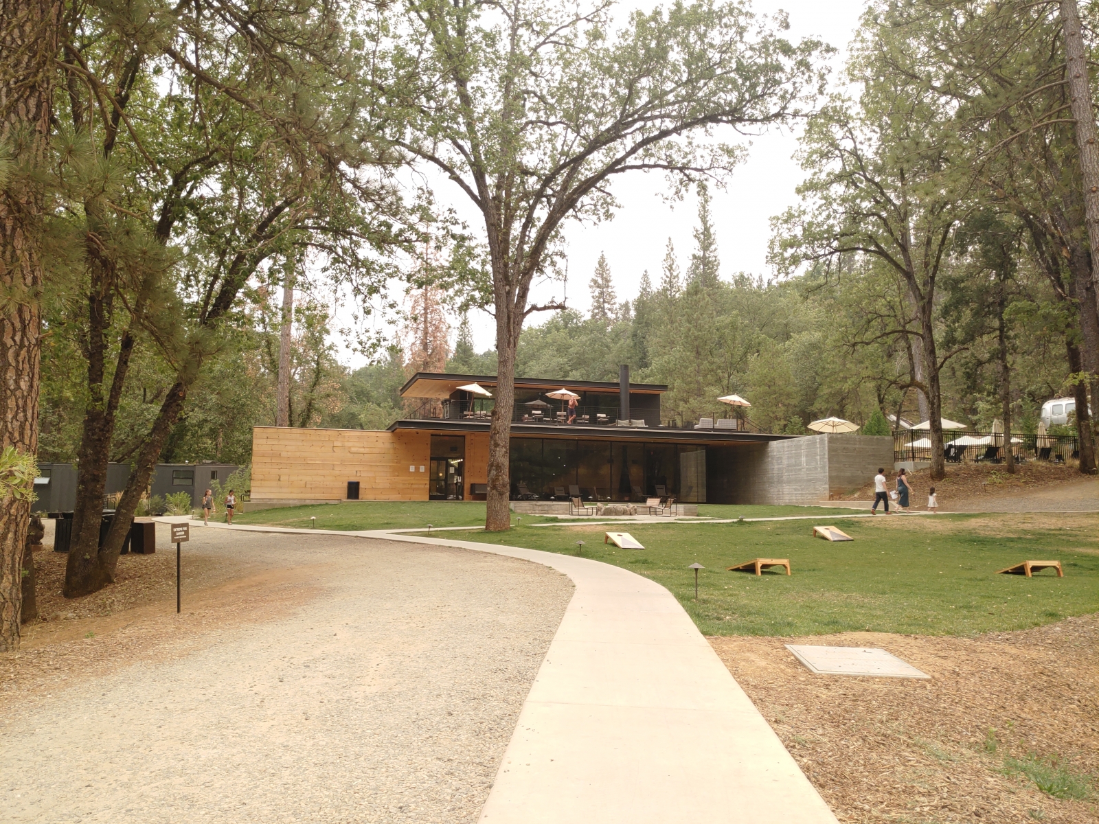 Autocamp Yosemite Glamping Cabins - wheelchairtraveling.com